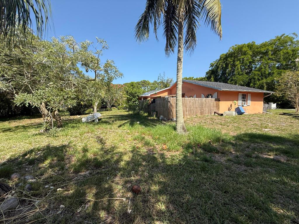 5947 Hypoluxo, Lake Worth FL 33463